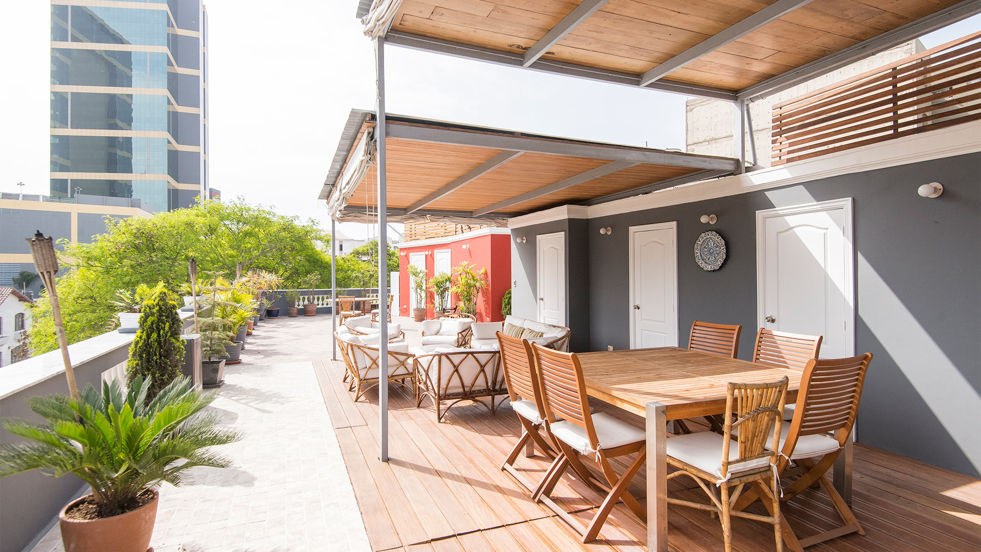 Terrace | manorhouselima.com